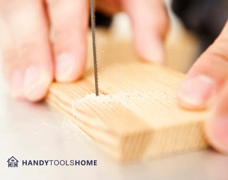 What Scroll Saw Blade To Use? How List On Blades & Their Uses